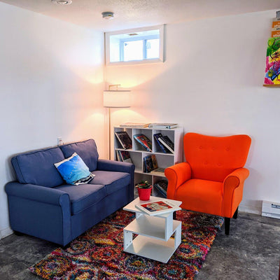 How to Mix and Match Sofas and Accent Chairs for a Stylish Look?